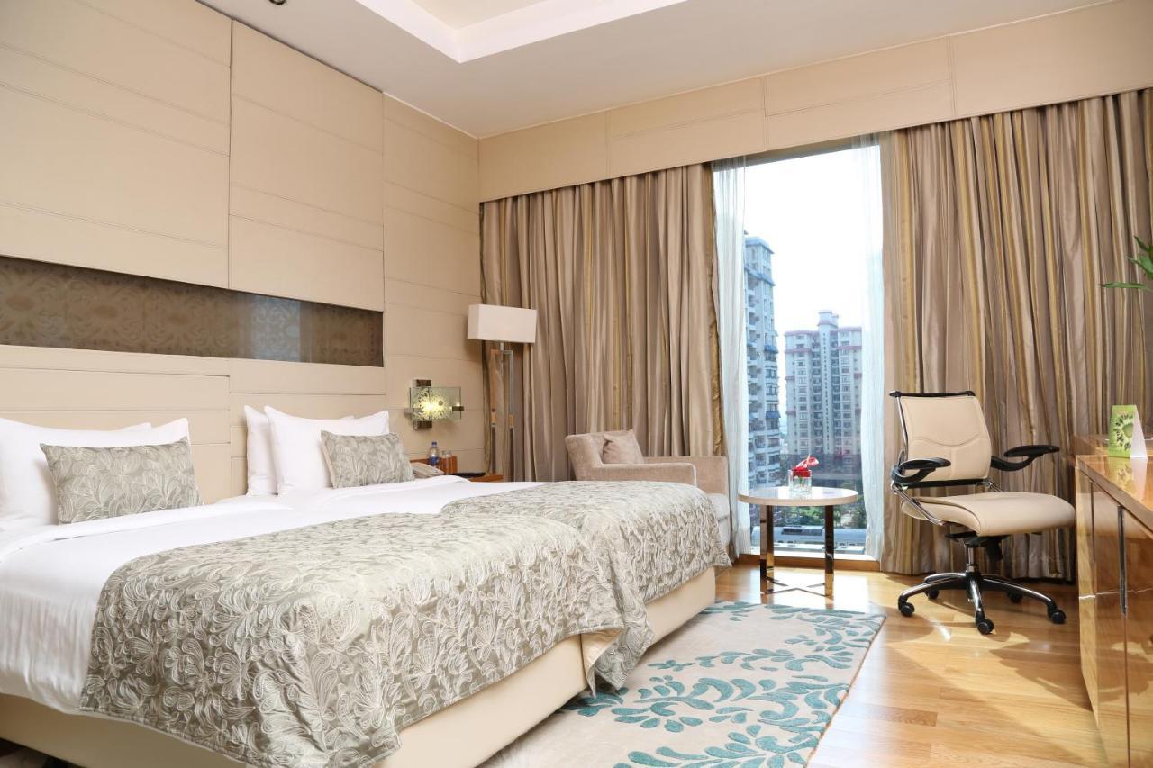 HOTEL TAJ CITY CENTRE GURUGRAM | ⋆⋆⋆⋆⋆ | GURGAON, INDIA | SEASON DEALS FROM $148